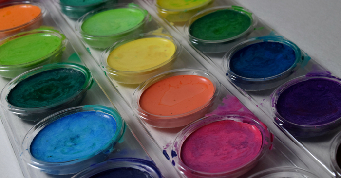 10 Insanely Simple Crafts that Your Child Will Love
