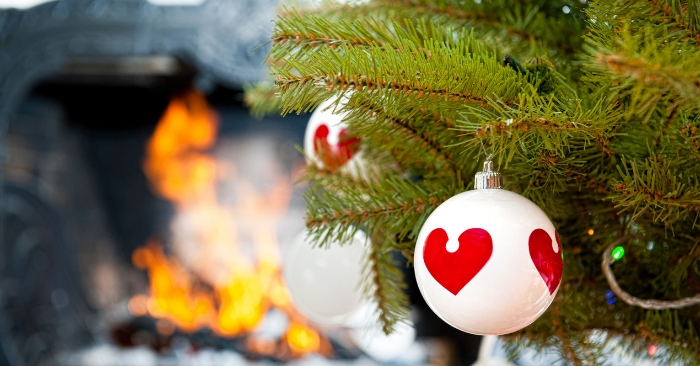 Super Simple Ways to Have a Repurposed Christmas