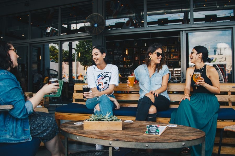 How to Host a Friends Themed Party