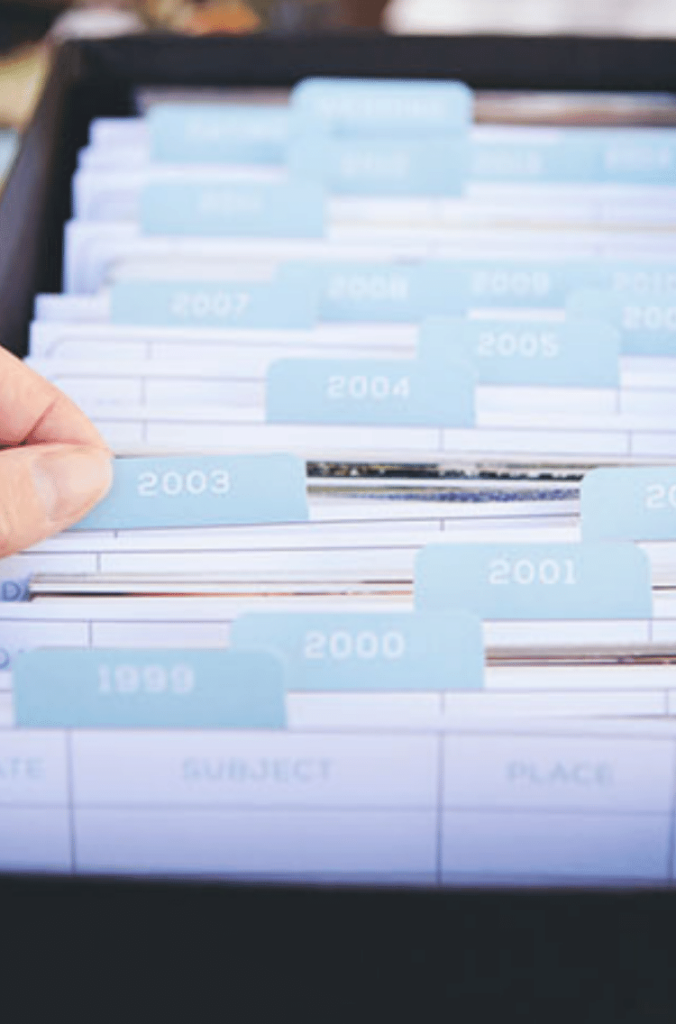 14 Simple Tips and Tricks to Organize Your Photos