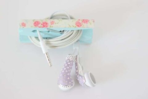 16 DIY Cases to Keep Your Earbuds Tangle Free