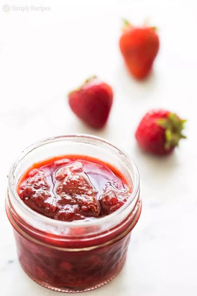 15 Ways to Make Strawberry Preserves: A Guide for Newbies